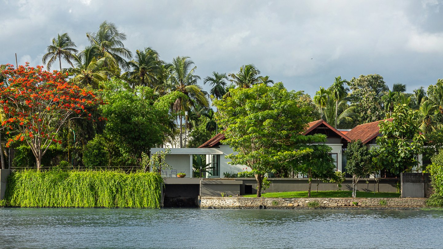 Waterfront Residence | Stapati